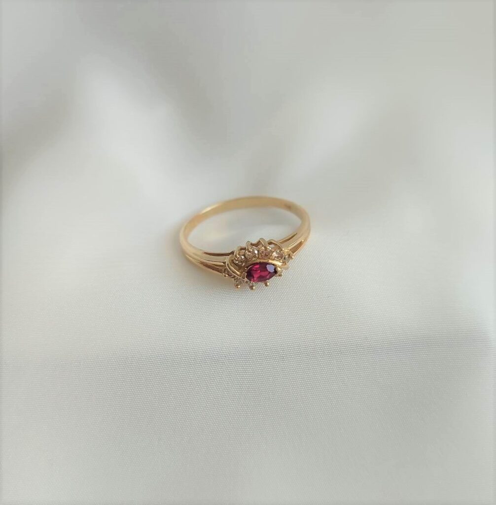 Rubiiniga sõrmus | Agalma e-pood